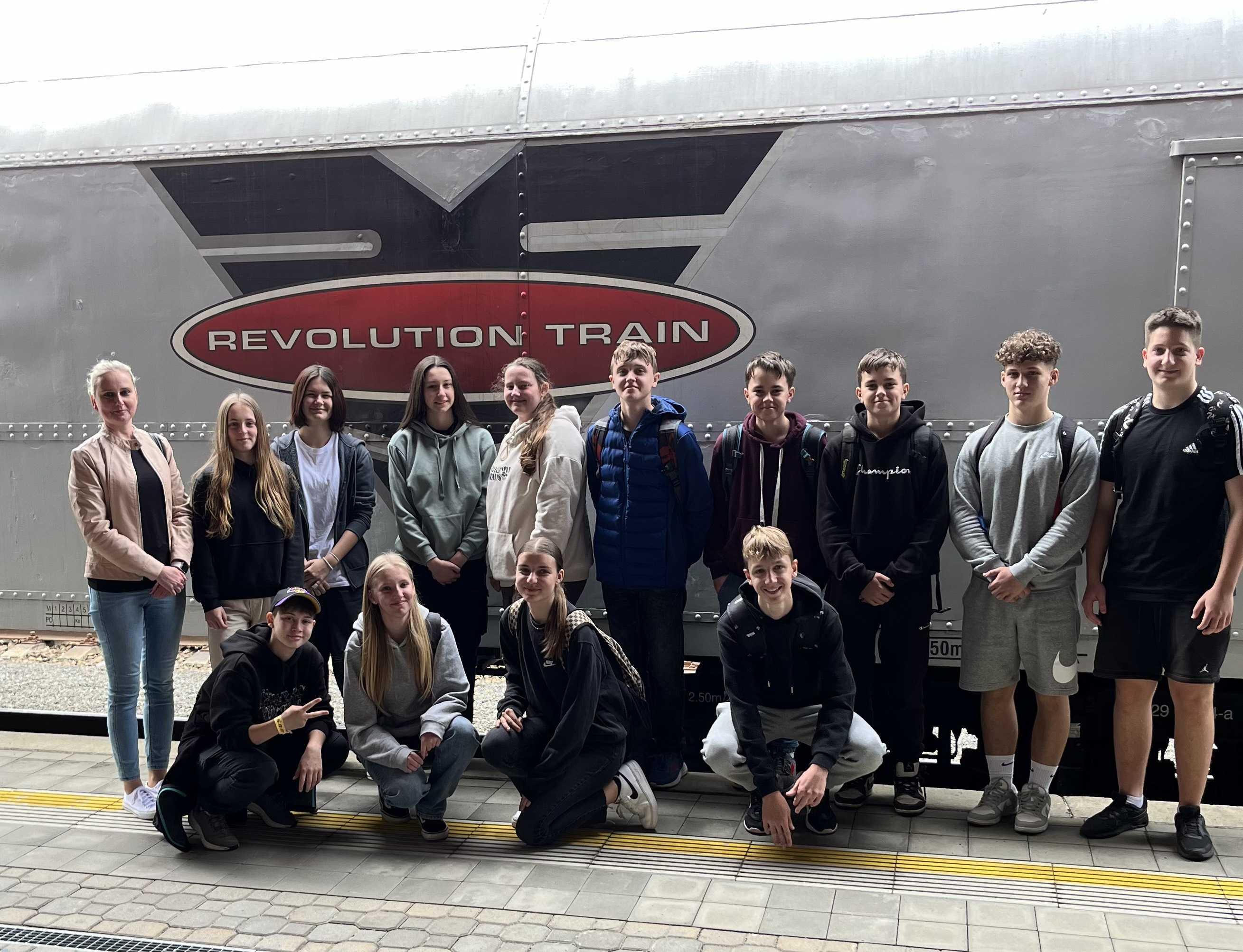 Revolution Train | Základní škola a mateřská škola U Studny Karviná